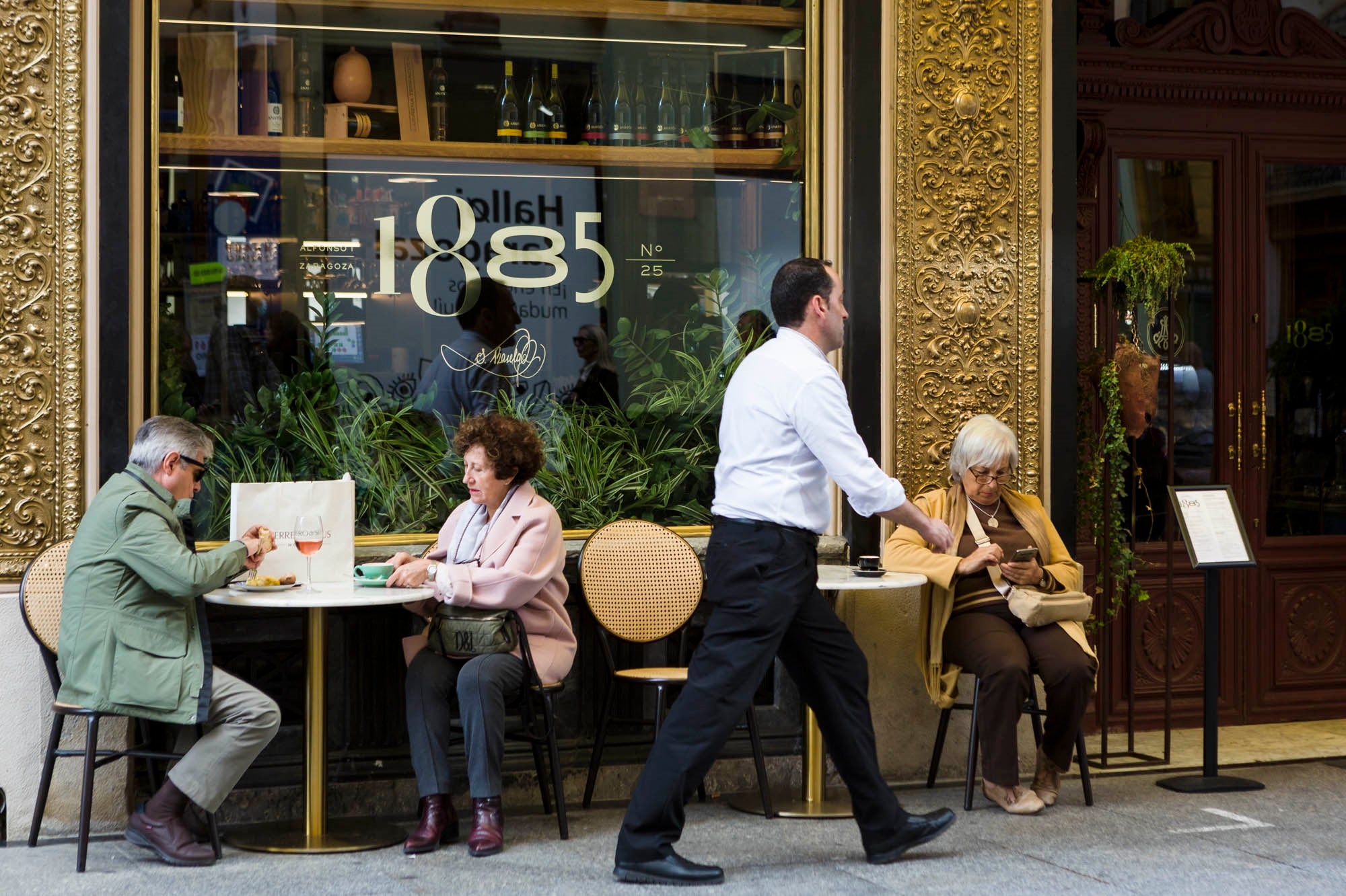 El mítico ‘Café 1885’ de Zaragoza | Guía Repsol