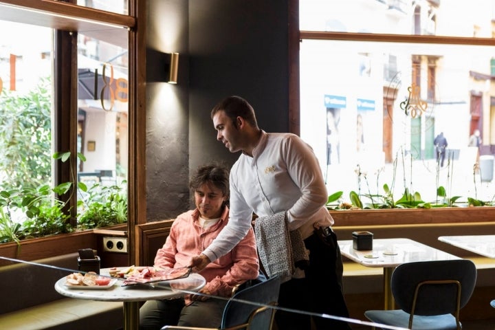 El mítico ‘Café 1885’ de Zaragoza | Guía Repsol