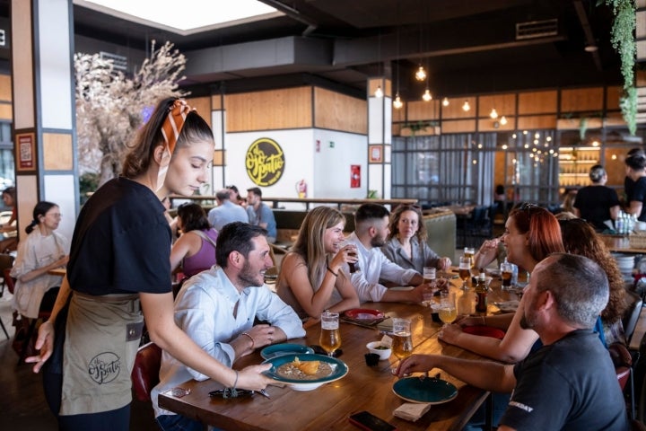 7 bares para ir de tapas por Teatinos, Málaga | Guía Repsol