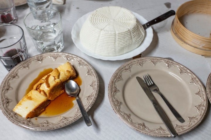 ‘Mesón de Crecente’ en Crecente (San Pedro de Mera, Lugo): El cocido ...