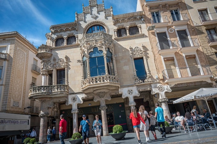 Visita Casa Navas y Gaudí Centre (Reus): el modernismo a través de los ...