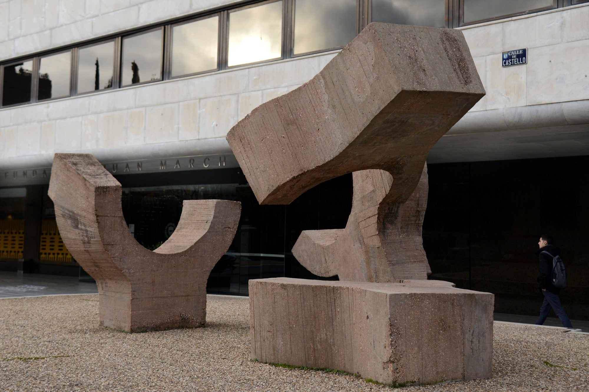 'Eduardo Chillida 100 años': tras el rastro madrileño del escultor ...
