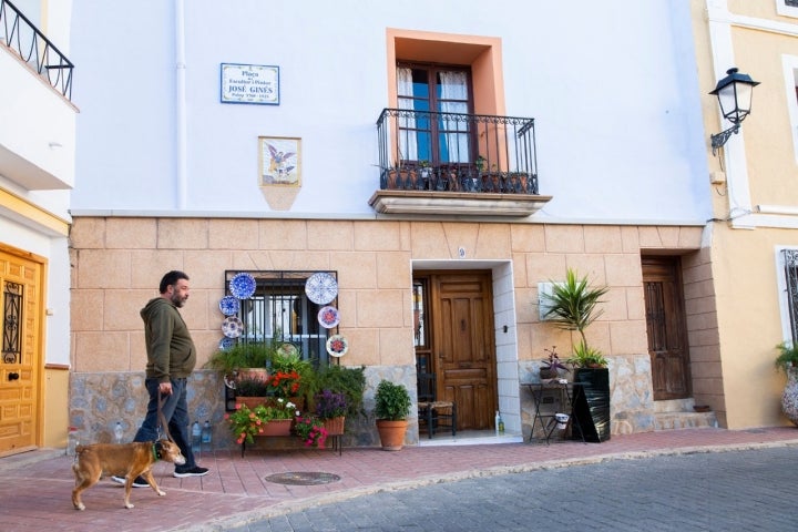 El pueblo mediterráneo al que le sienta bien el otoño | Guía Repsol