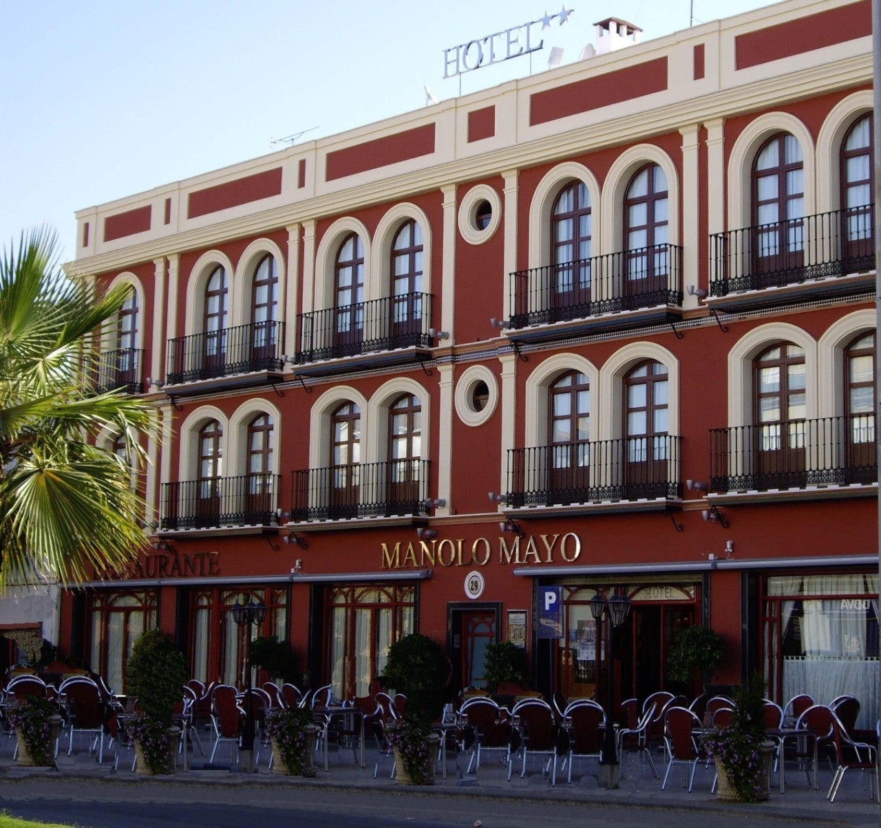 Restaurante Manolo Mayo en Los Palacios y Villafranca | Guía Repsol